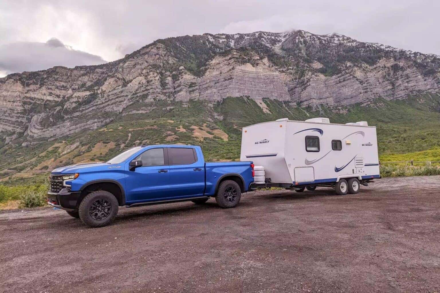 Towing with the 2024 Silverado 1500 ZR2 Duramax