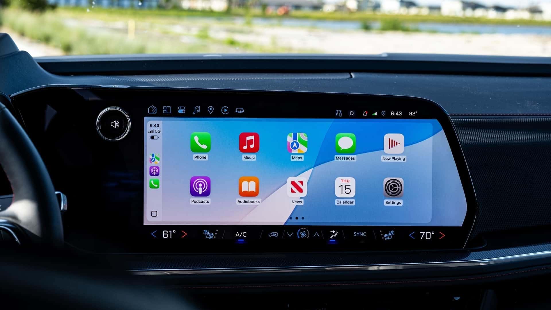 Motor1.com Really Likes GM's Google Built-in Infotainment System